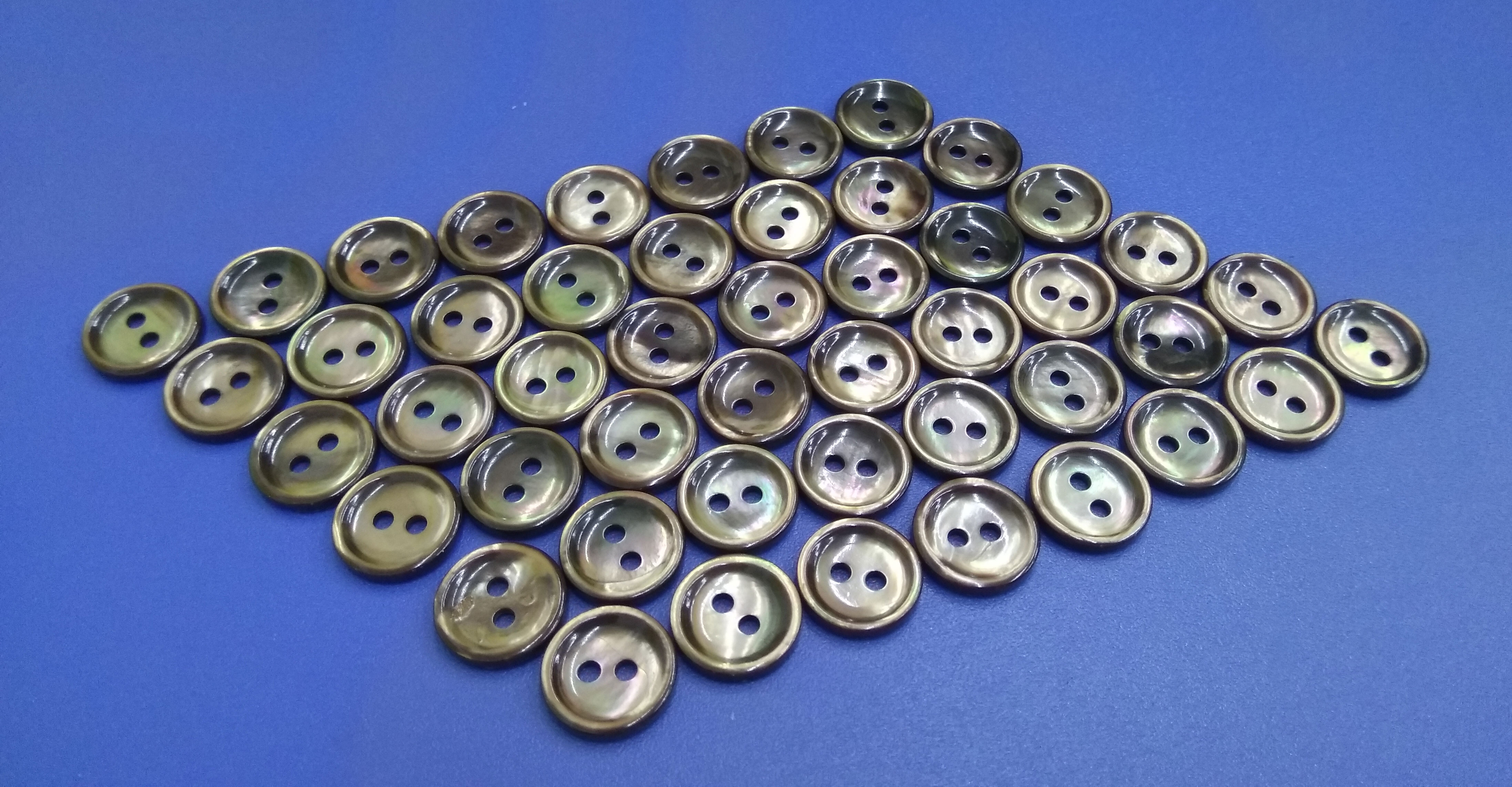 Mop Buttons | Natural Pearl Shell Buttons Manufacturer, Fashion Clothes ...